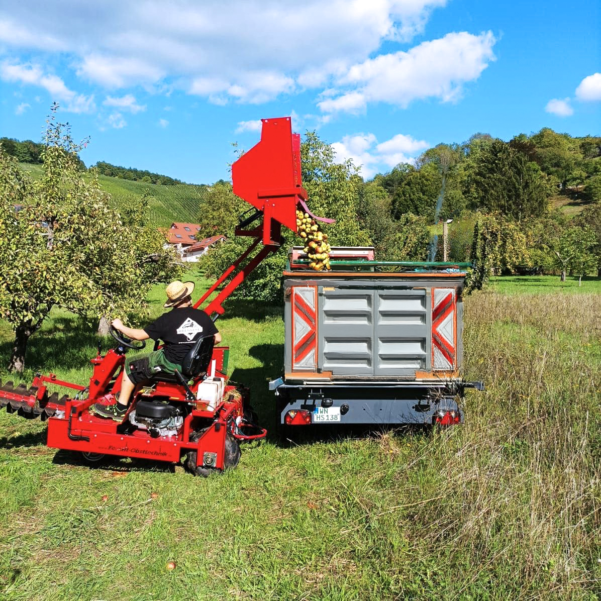 Obst- und Nusssammler als Selbstfahrer